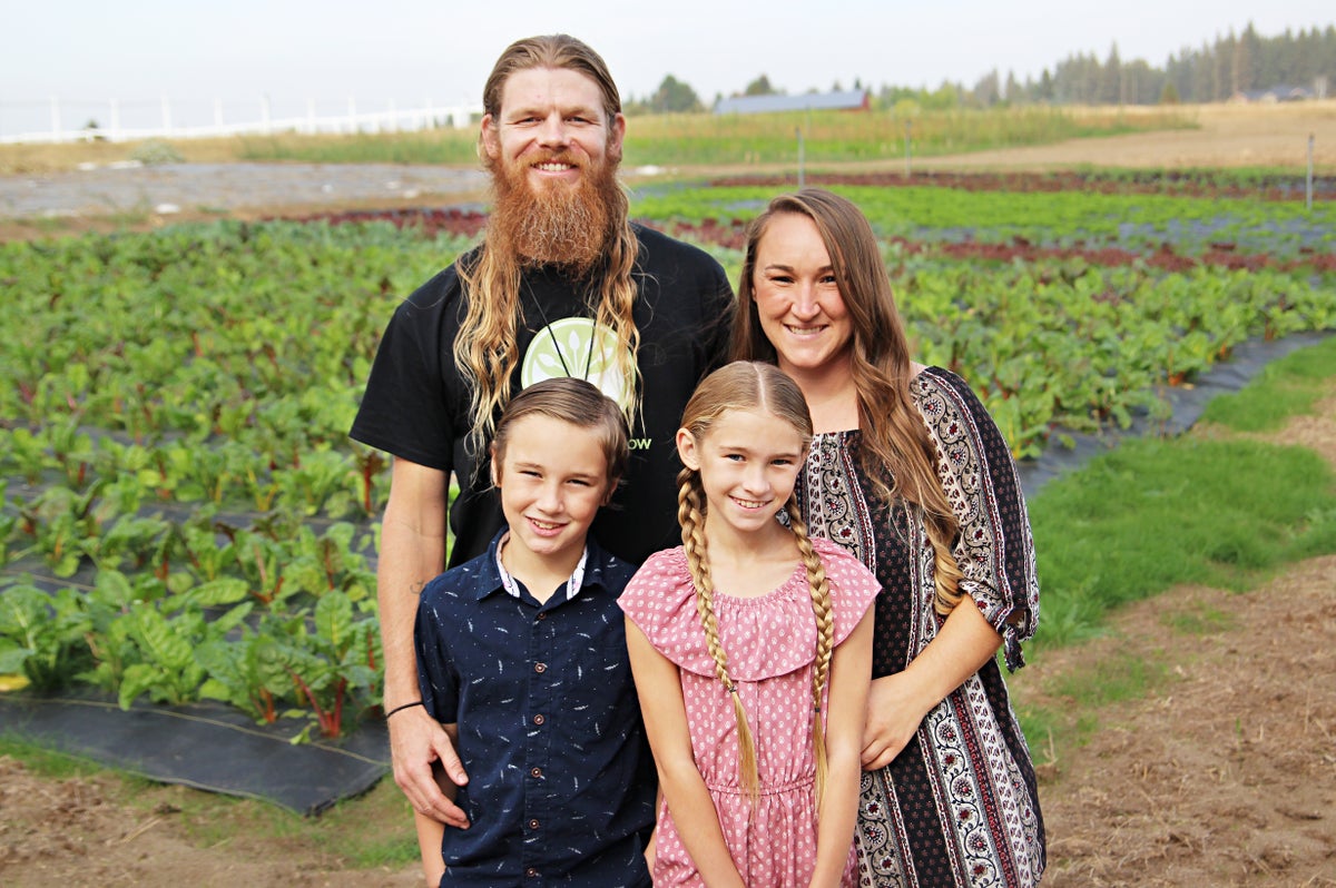 Home Shop HOW CSA WORKS OUR STORY Contact Us Instagram RECIPES BAR ...